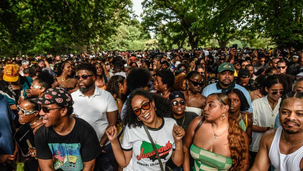 A guide to what the Juneteenth holiday is and how to celebrate