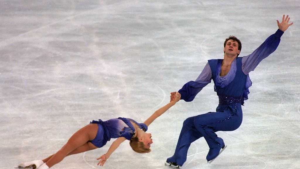 World champion Russian skaters on American Airlines jet built a new ...