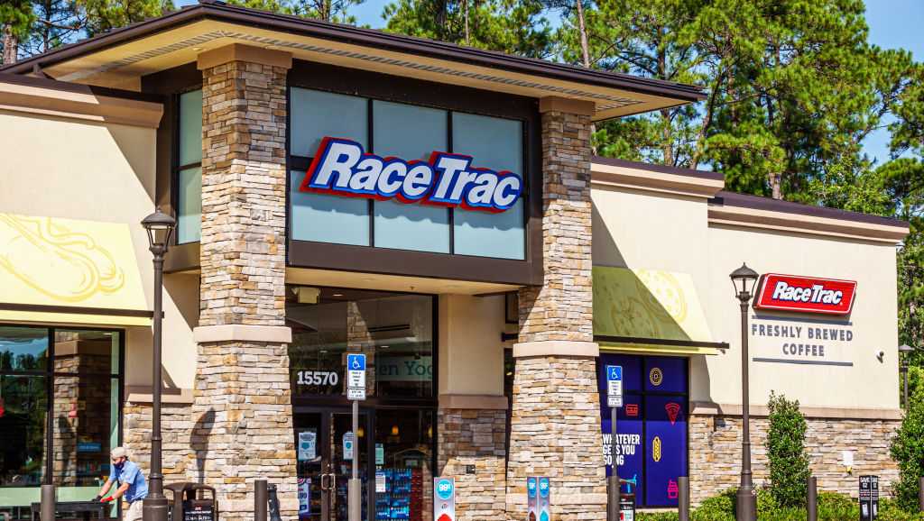 Orlando gas giveaway: Drivers swarm RacTrac