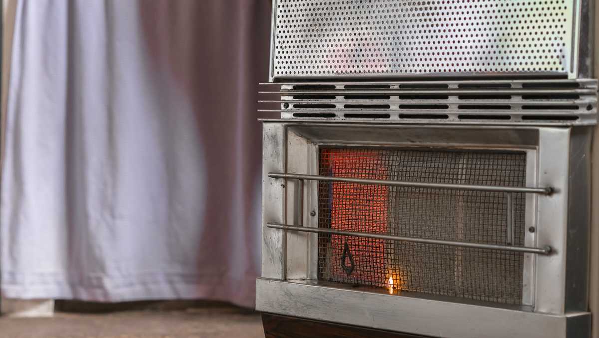 Firefighters share ways to heat home safely ahead of winter storm