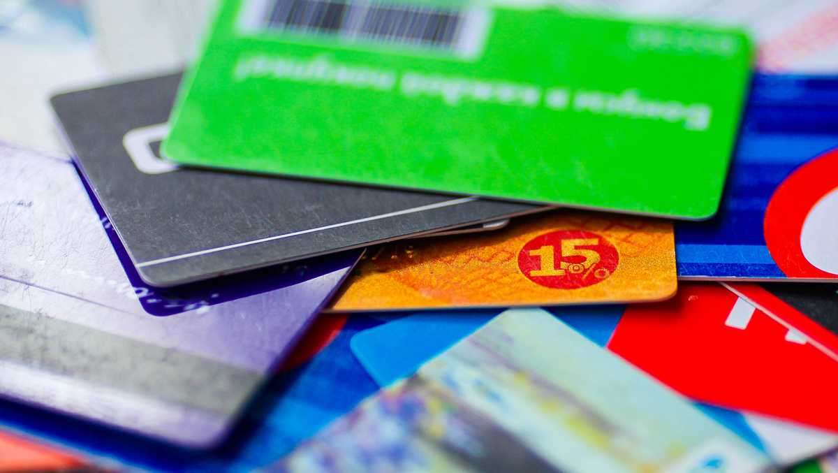 One in four credit card holders still paying off last year's holiday ...