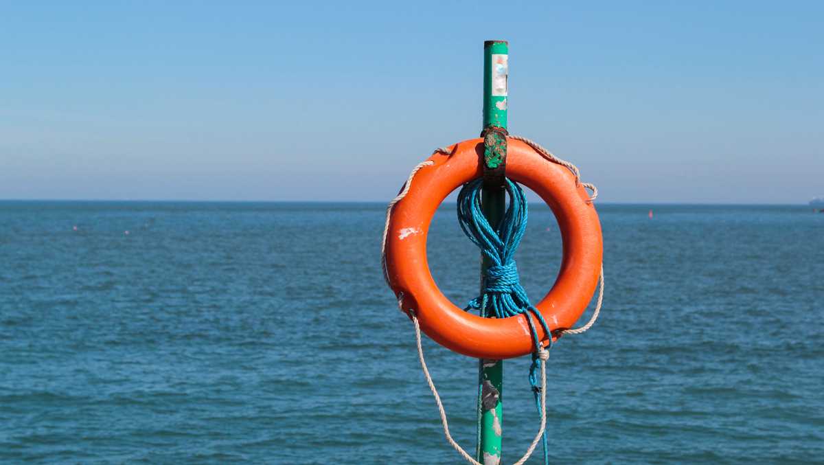 Man Drowns Trying To Save 12 And 13 Year Old Daughters