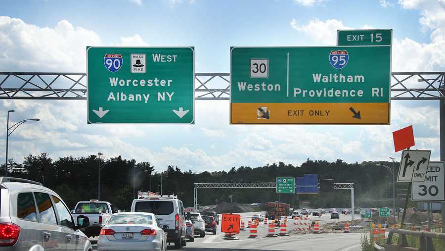 MassDOT announces lane closures on Mass Pike for bridge replacement