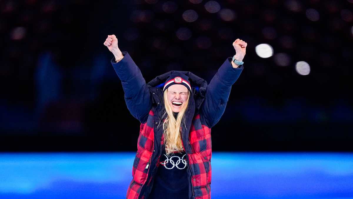 Winter Olympics Moments: Jessie Diggins wins final US medal, Nathan ...