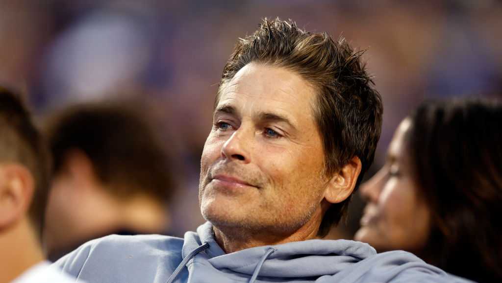 Who is Rob Lowe cheering for? Known Reds fan seen celebrating Dodgers’ HR