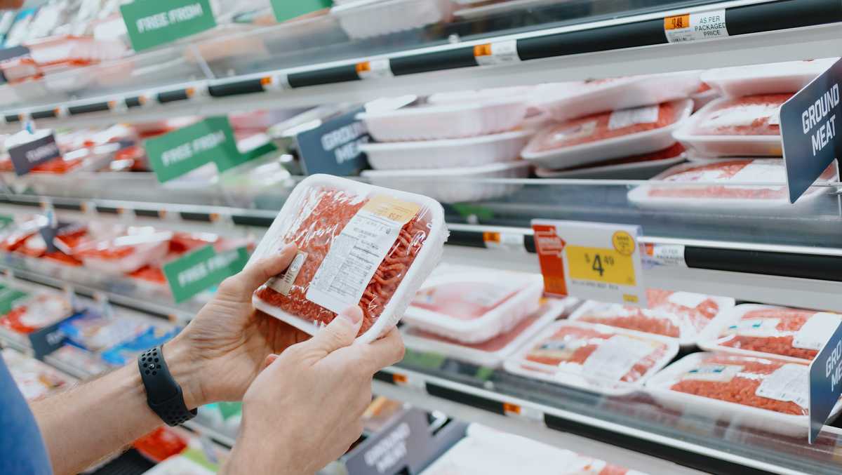 Salmonella in ground beef sickens 16, hospitalizing 6, CDC says