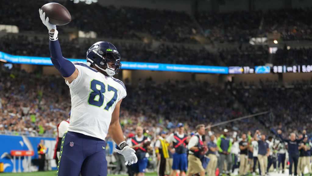 Bengals to sign former Broncos, Seahawks tight end Fant