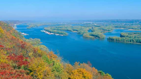 Fall foliage in Iowa: Timing, locations to see fall colors
