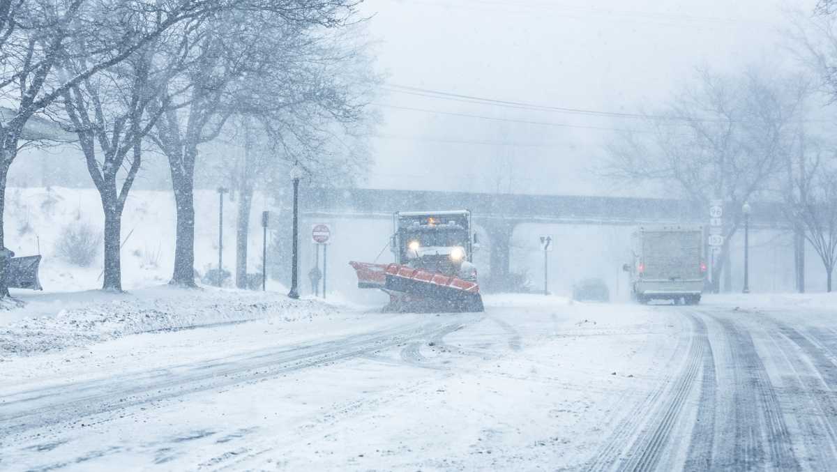 What makes a blizzard? Preparing for heavy snow, winds