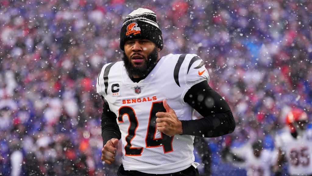 Bengals bringing back safety Bell on 1-year deal