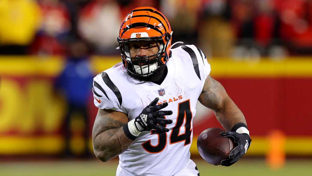 Report: Bengals bring back former running back Perine on 2-year deal