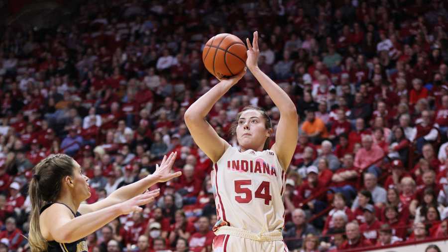 Maine's MacKenzie Holmes to have surgery, miss WNBA season