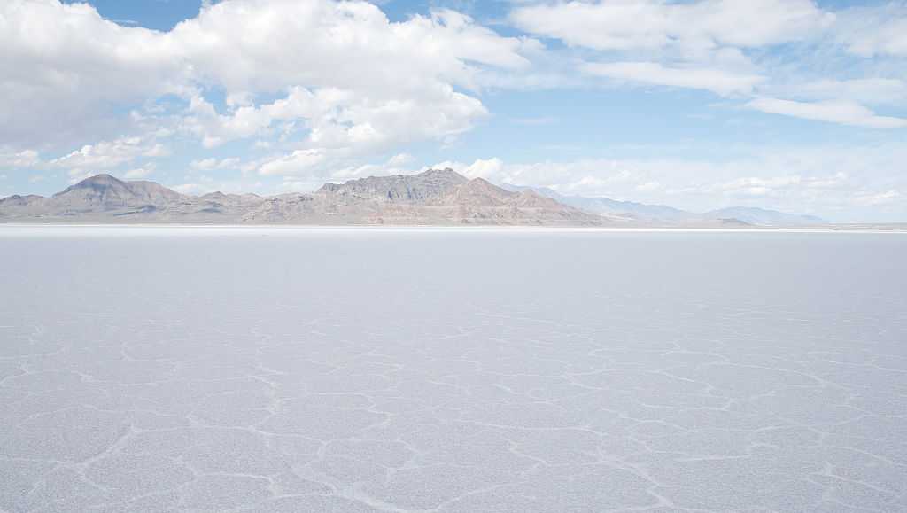 Driver Chris Raschke dies in crash at Speed Week on Bonneville Salt Flats