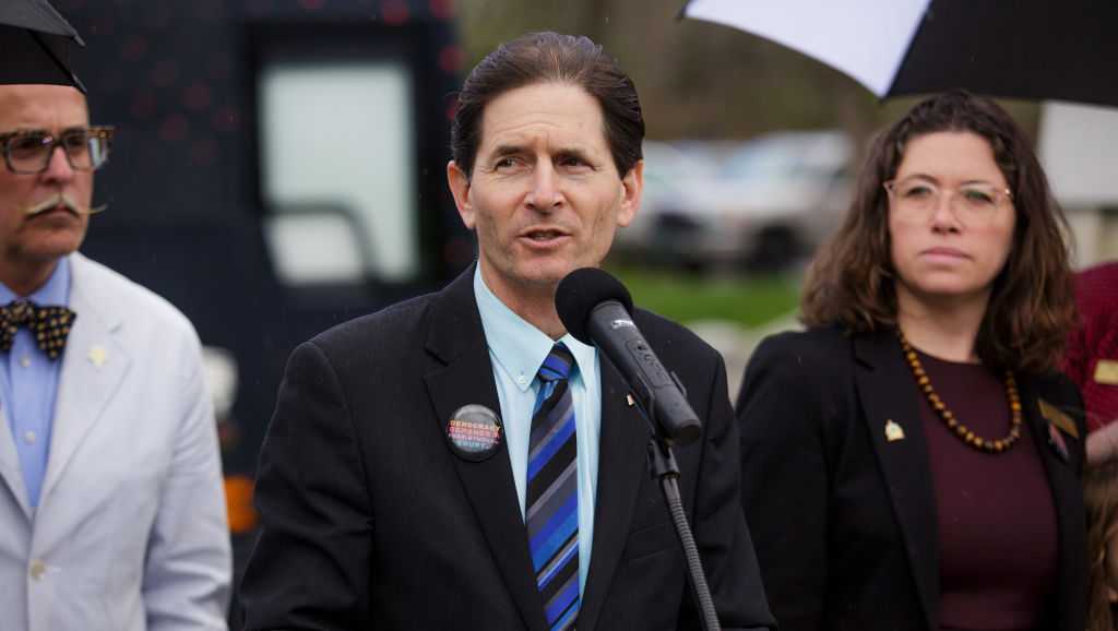 David Zuckerman announces reelection campaign for Vermont lieutenant ...