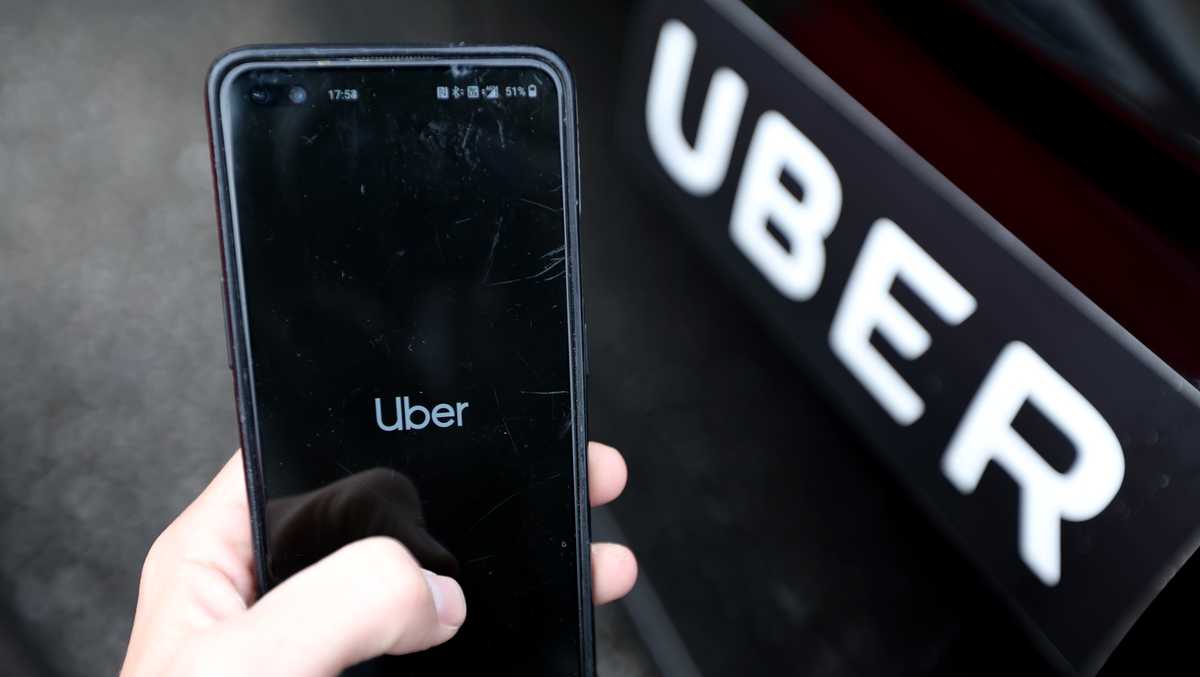Uber driver in 1st death by fully autonomous car pleads guilty