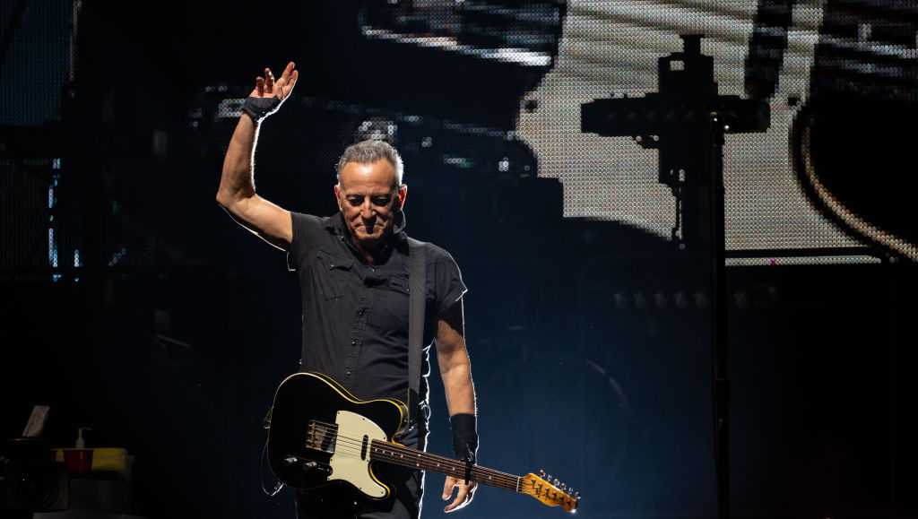 Bruce Springsteen postpones September shows