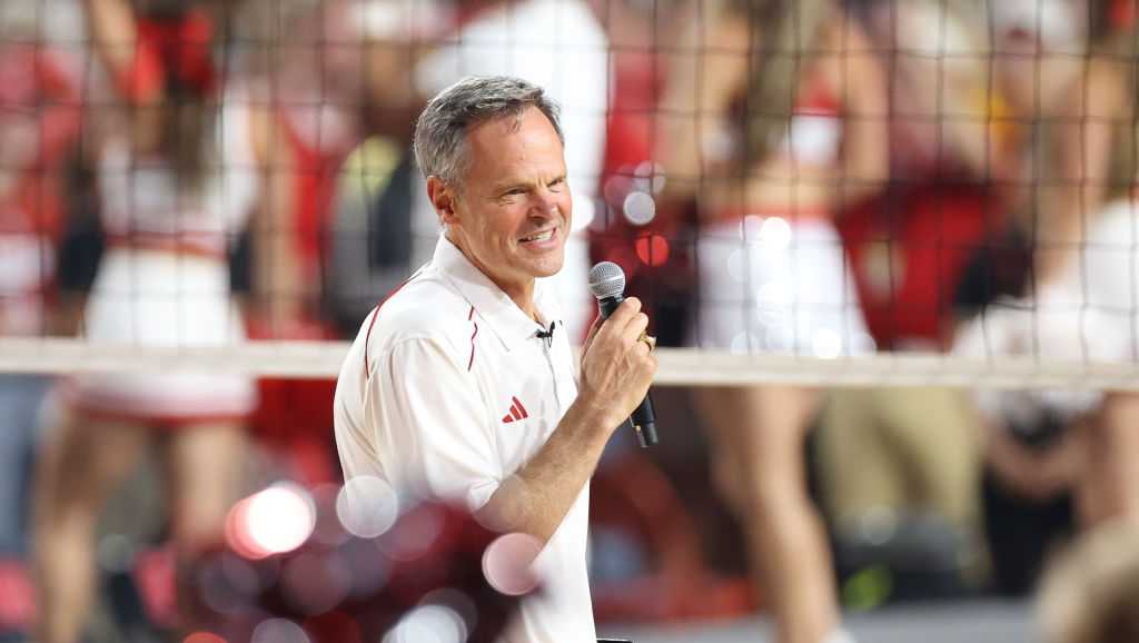 Nebraska volleyball coach John Cook announces retirement