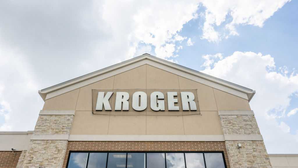 Kroger to create grocery giant in $20B Albertsons bid