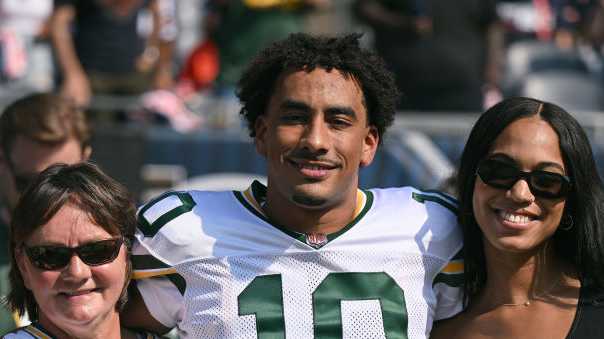 Packers quarterback Jordan Love and Ronika Stone announce their engagement