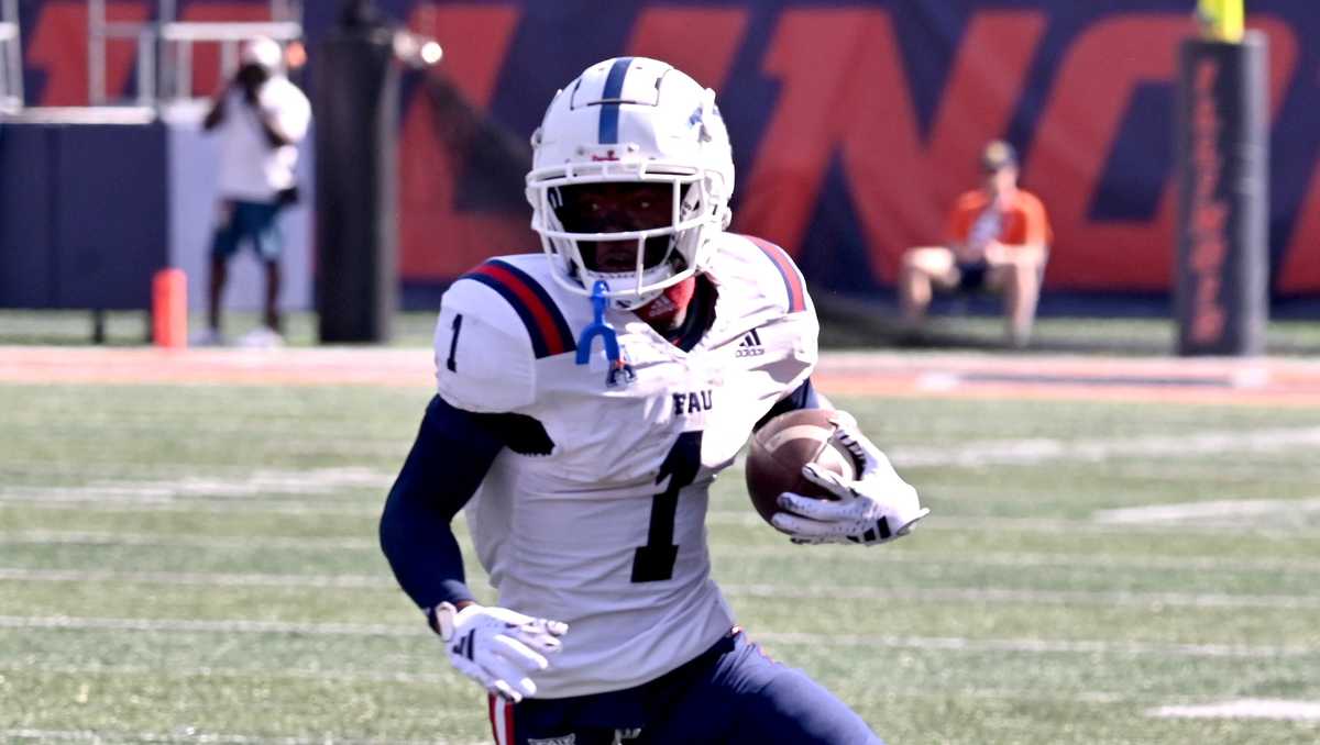 Richardson, Wester power FAU to victory vs. Charlotte in football
