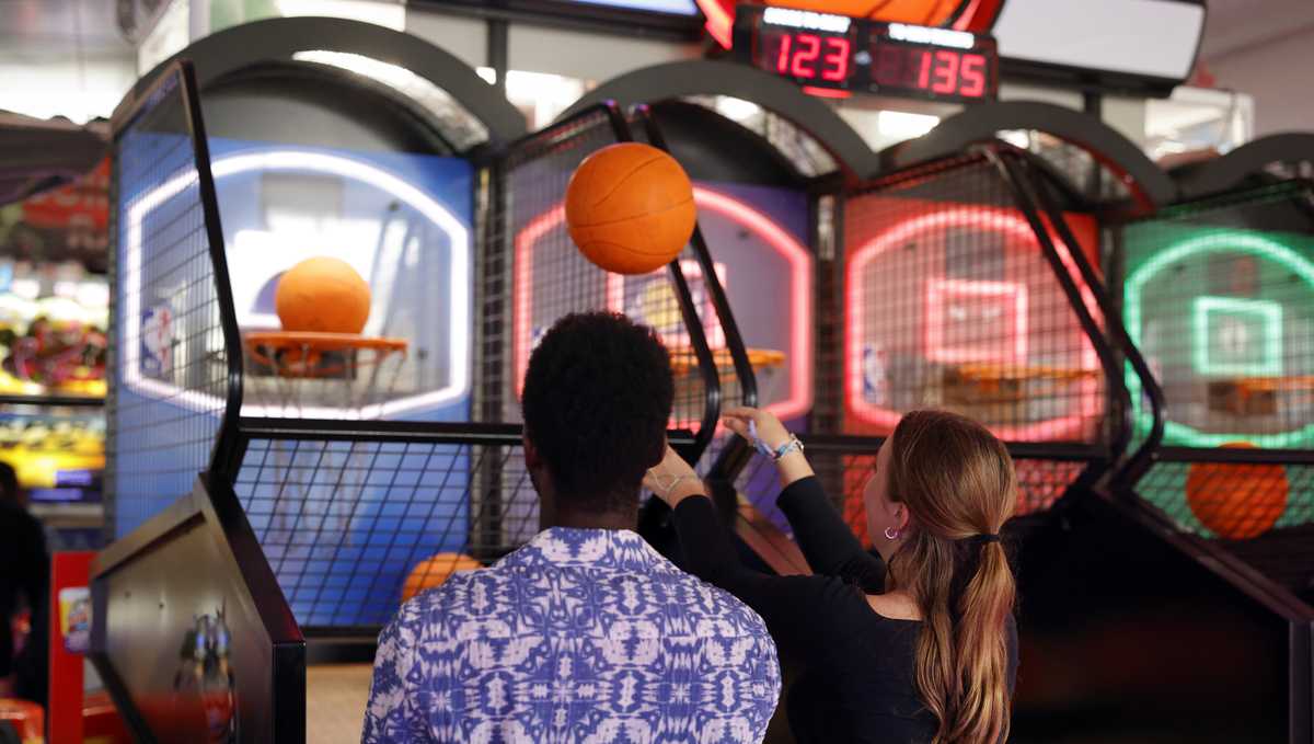 Teens Night Out offers fun activities in Eustis