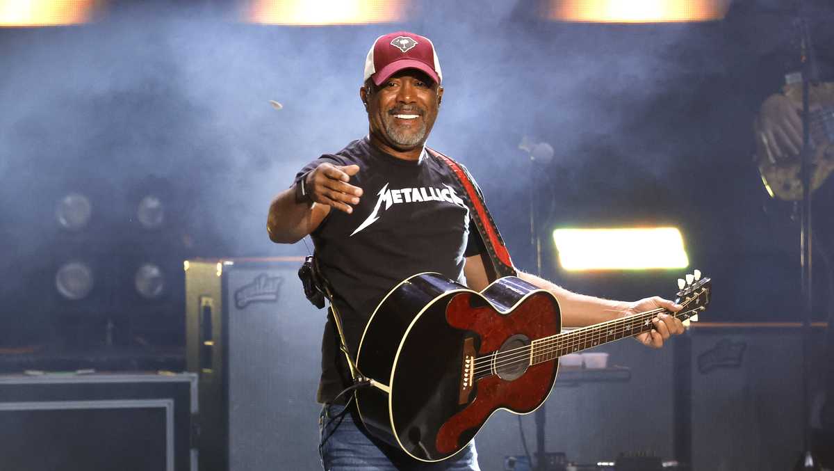 Darius Rucker engaged Emily Deahl Facebook Photos