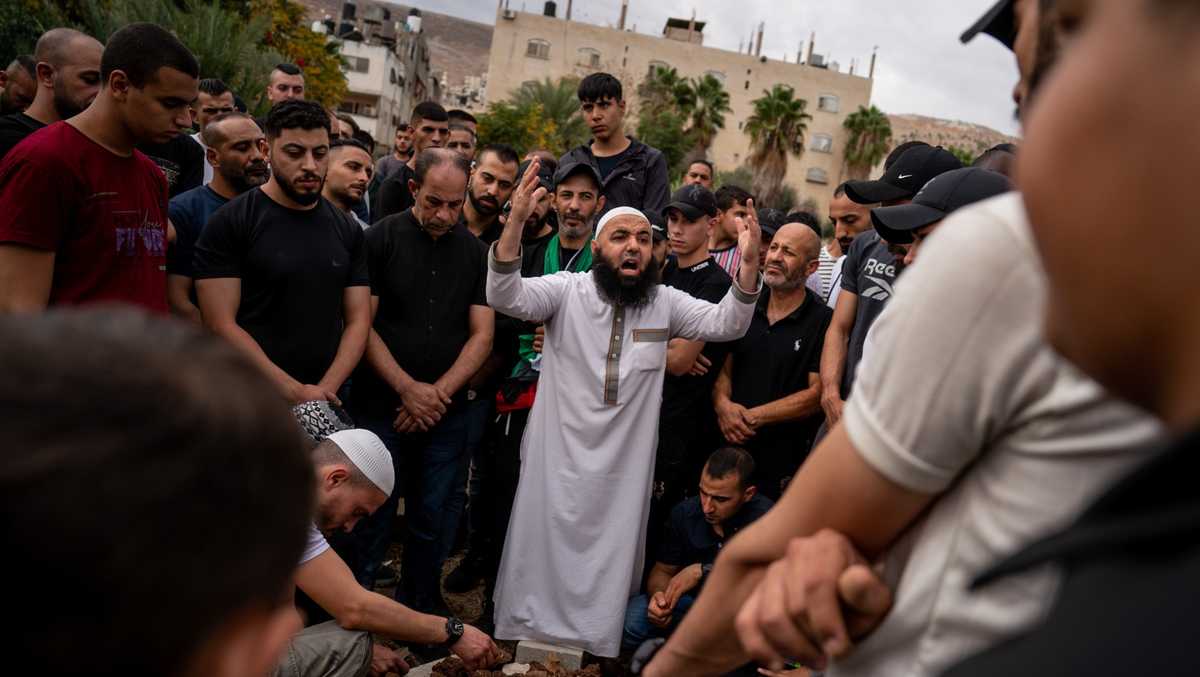 Israeli settler kills Palestinian in West Bank Israeli settler kills Palestinian in West Bank