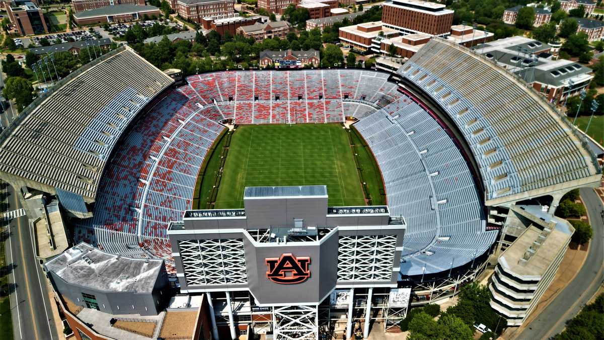 Auburn outlines coach search after Freeze firing, interim steps in