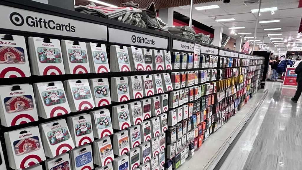 Sacramento County gift card thief convicted, part of organized crime ...