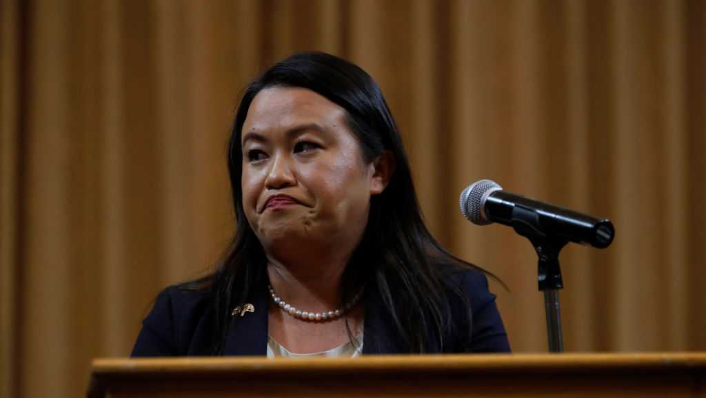 Oakland mayor says she did nothing wrong and won't resign after FBI raid