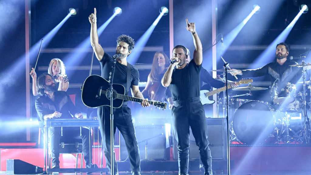 Walmart AMP to host Dan + Shay