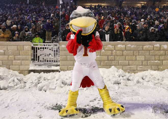 Iowa weather: 8 great photos from the season’s first snow in Des Moines