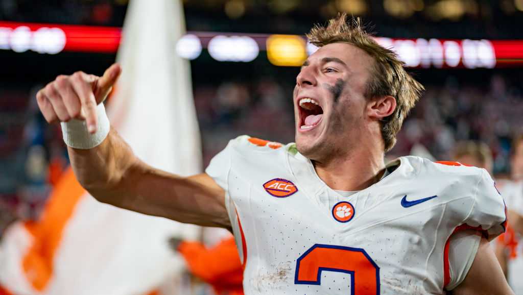 Clemson ranked 14th in preseason AP Top 25