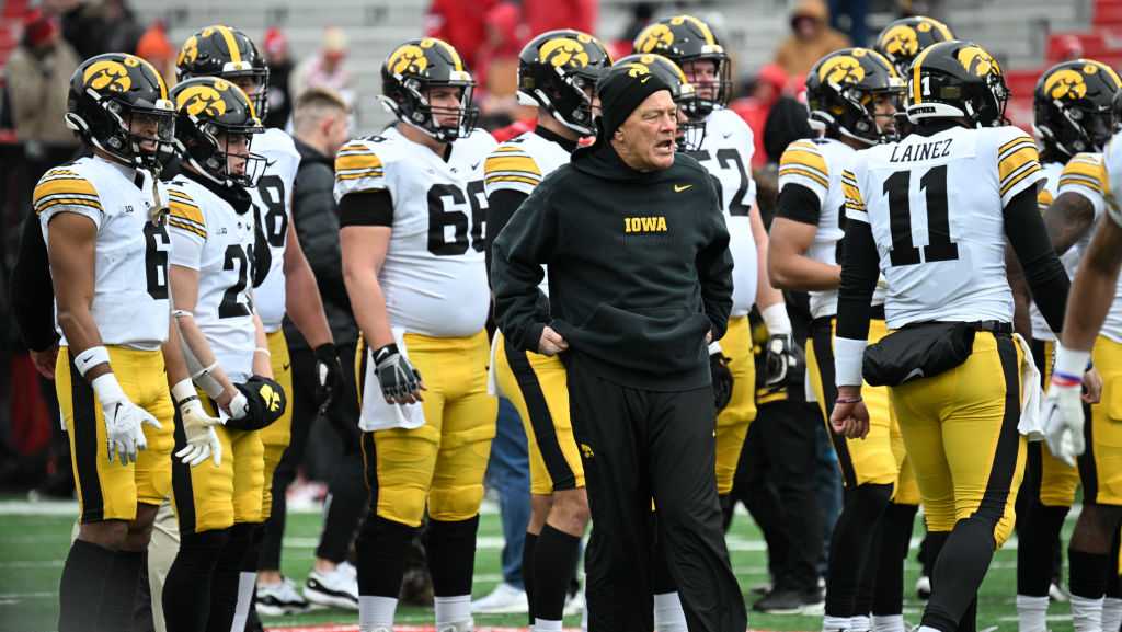 AP top 25: Ferentz knows No. 18 Iowa beating No. 2 Michigan would be ...