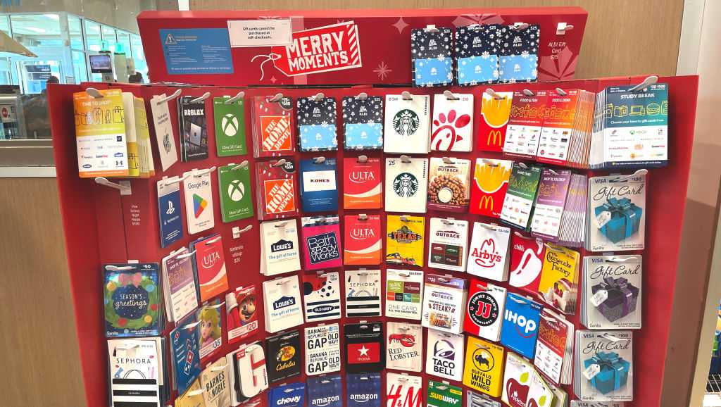 How to send a digital gift instantly to a loved one for Christmas