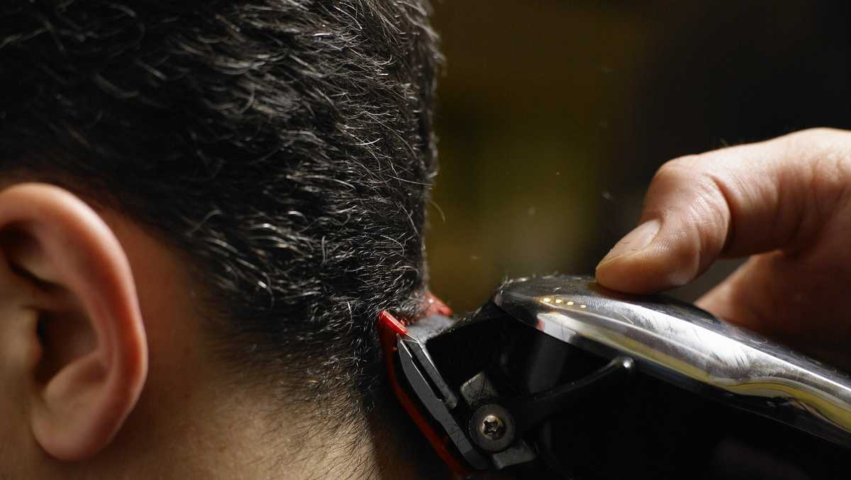 This nonprofit gives haircuts to the homeless