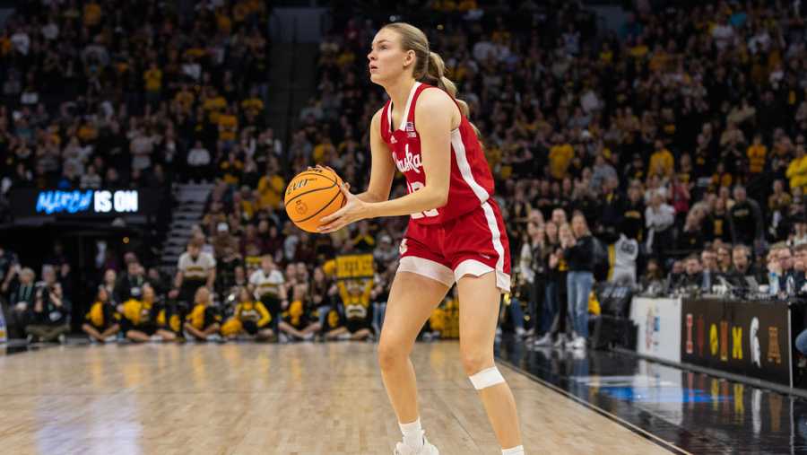 Nebraska women's basketball star suffers season-ending injury