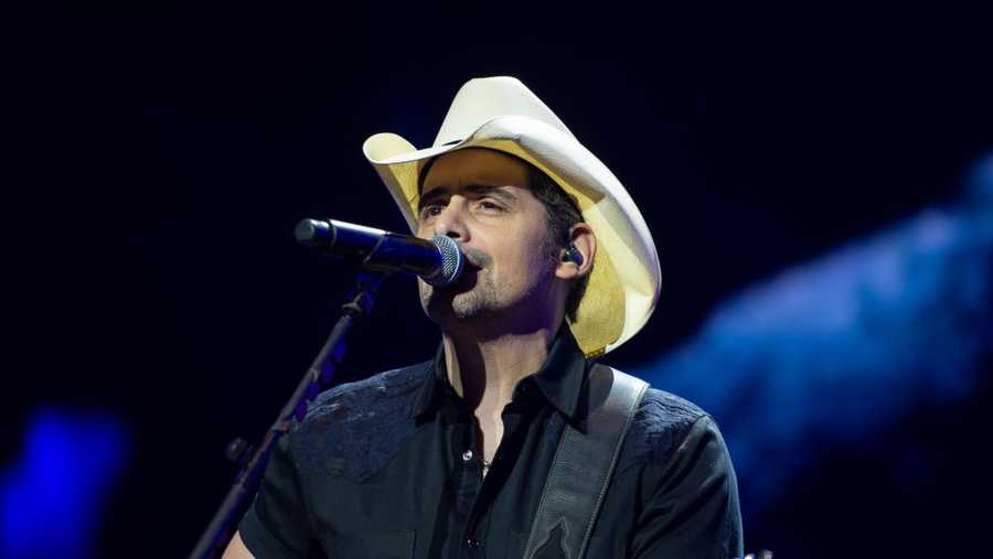 Country singer Brad Paisley coming to Cincinnati on tour this year