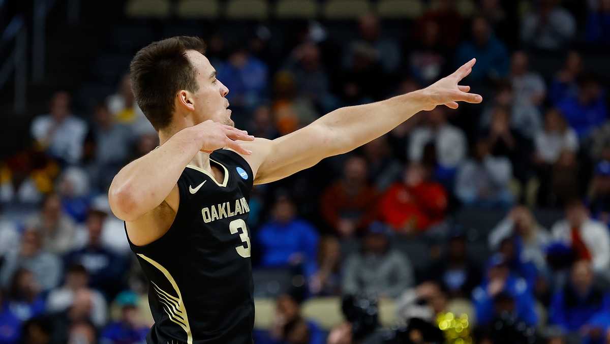 Pewaukee native leads upset over Kentucky in NCAA Tournament