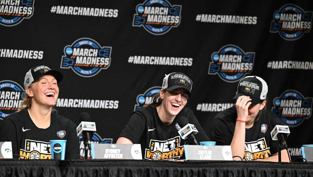 Iowa vs. LSU postgame: Caitlin Clark and Hawkeyes talk after Elite ...