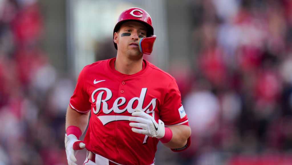 Home run heroics help Reds' Steer take home NL Player of the Week award