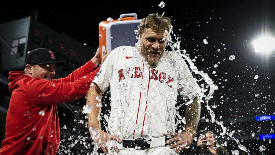 Tanner Houck throws 3-hitter in Red Sox complete game shutout