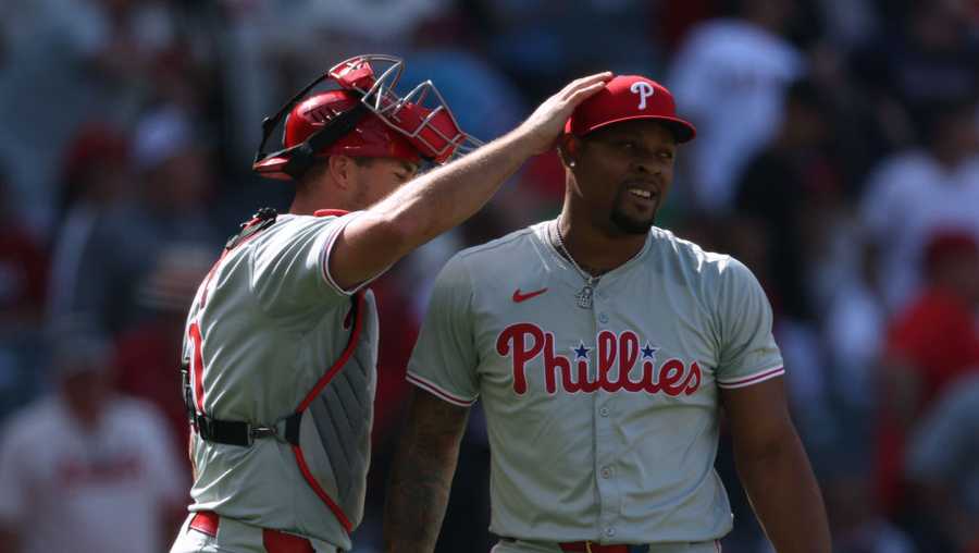 Phillies strike out 18 times, beat Angels 2-1