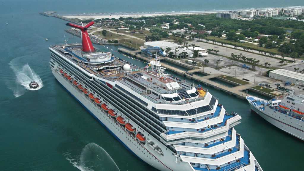 Coast Guard searches for missing cruise ship passenger