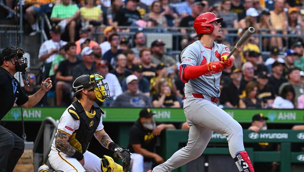 Nolan Gorman hits grand slam to help the Cardinals beat the Pirates 7-4