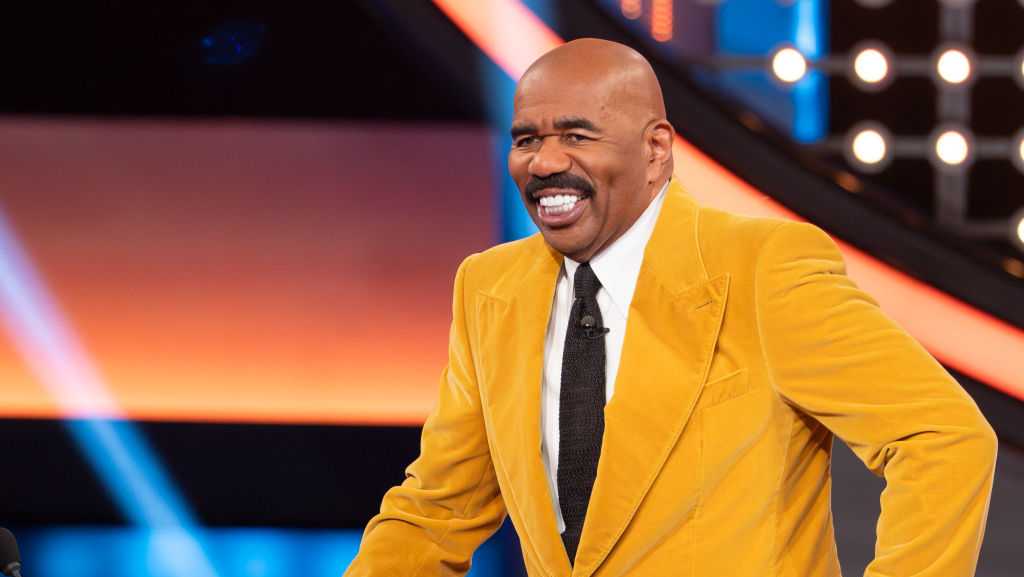 Name the greatest rapper of all time: Steve Harvey stunned at 'Family ...