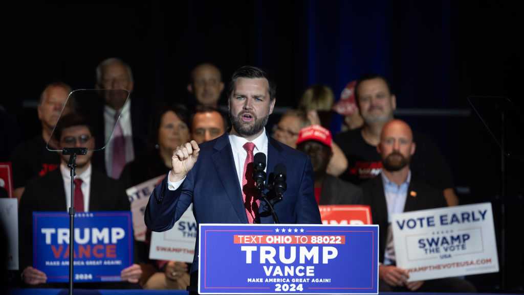 J.D. Vance recognizes hometown roots during rally at Middletown High School