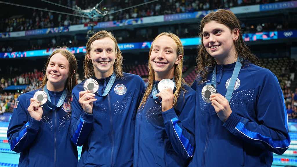 Alabama native Paige Madden, Katie Ledecky swim to silver in 4x200 ...