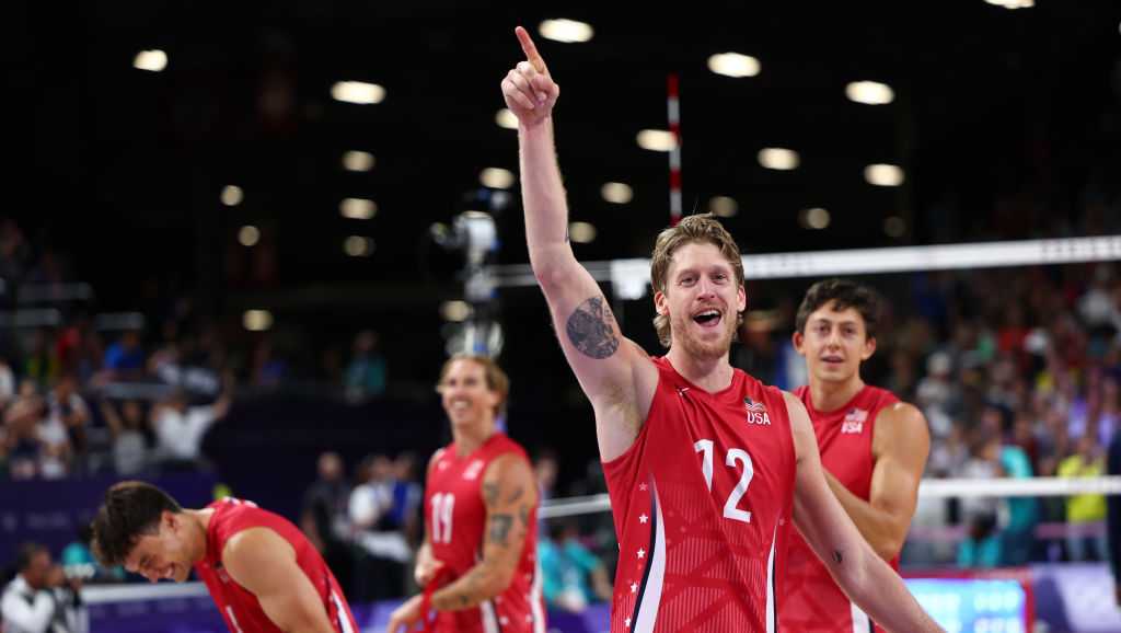 Olympic medalist Max Holt brings volleyball bronze home to College Hill