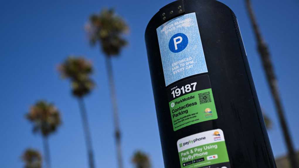 How to protect yourself from fake parking sign QR code scams